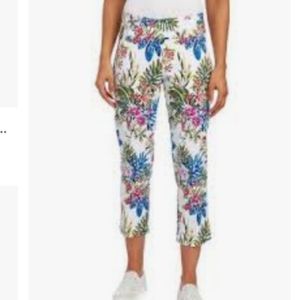 George | Pants & Jumpsuits | George Millennium Pull On Capri | Poshmark